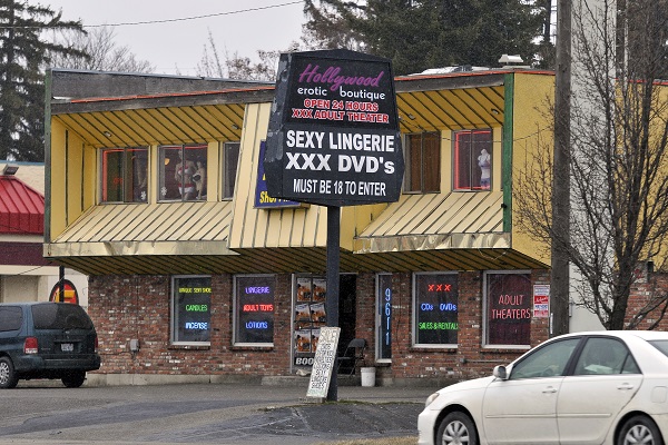 Police Continue Man Hunt For Adult Store Robbery Suspect Jrl Charts