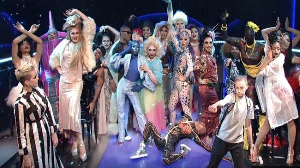 Katy Perry: Swish Swish All Gay Cast Performance on SNL Goes Viral ...